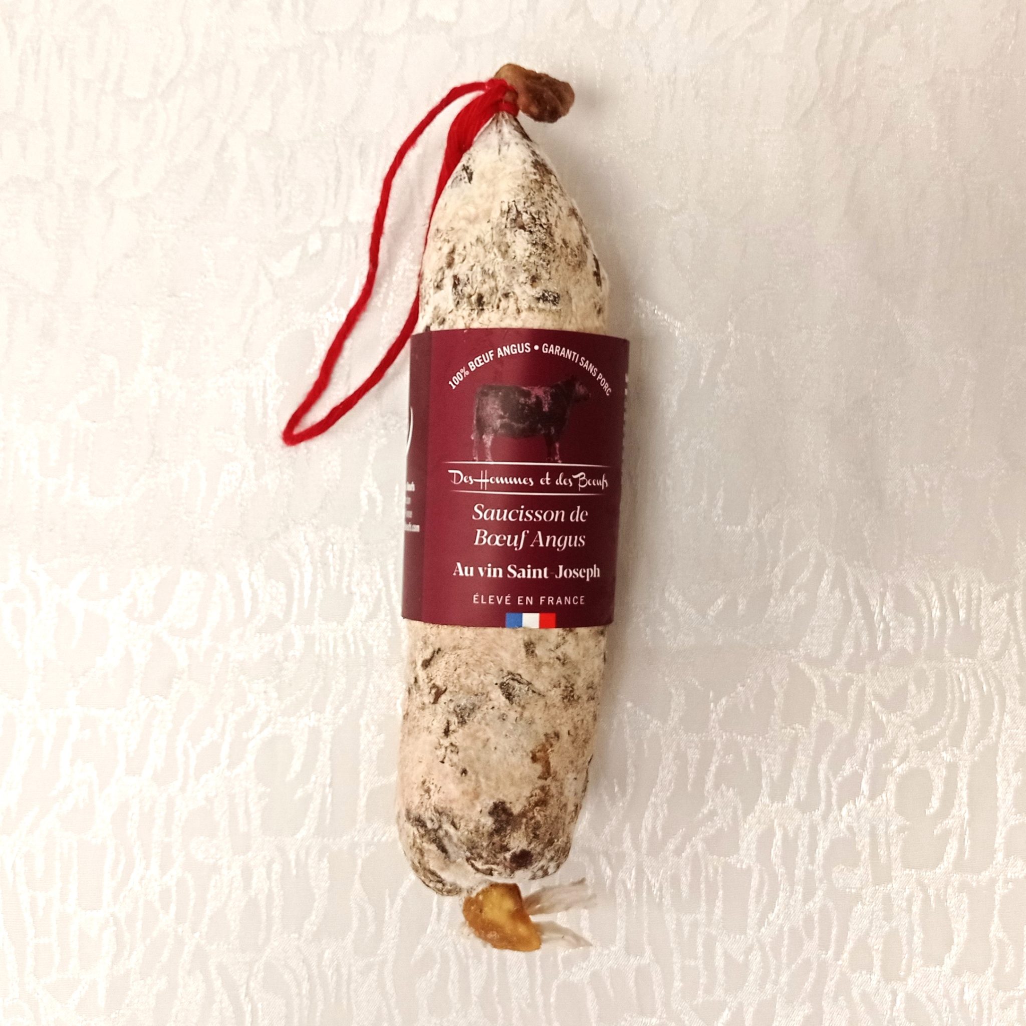 Saucisson de Boeuf Angus au vin rouge Saint Joseph à déguster.